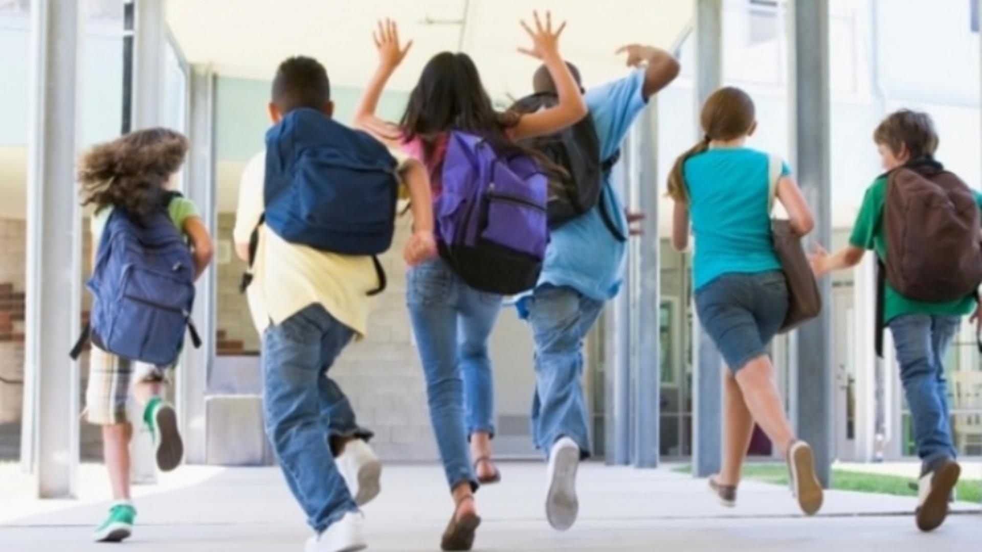 Începe a doua repartizare la licee. Câte locuri au mai rămas libere în ...