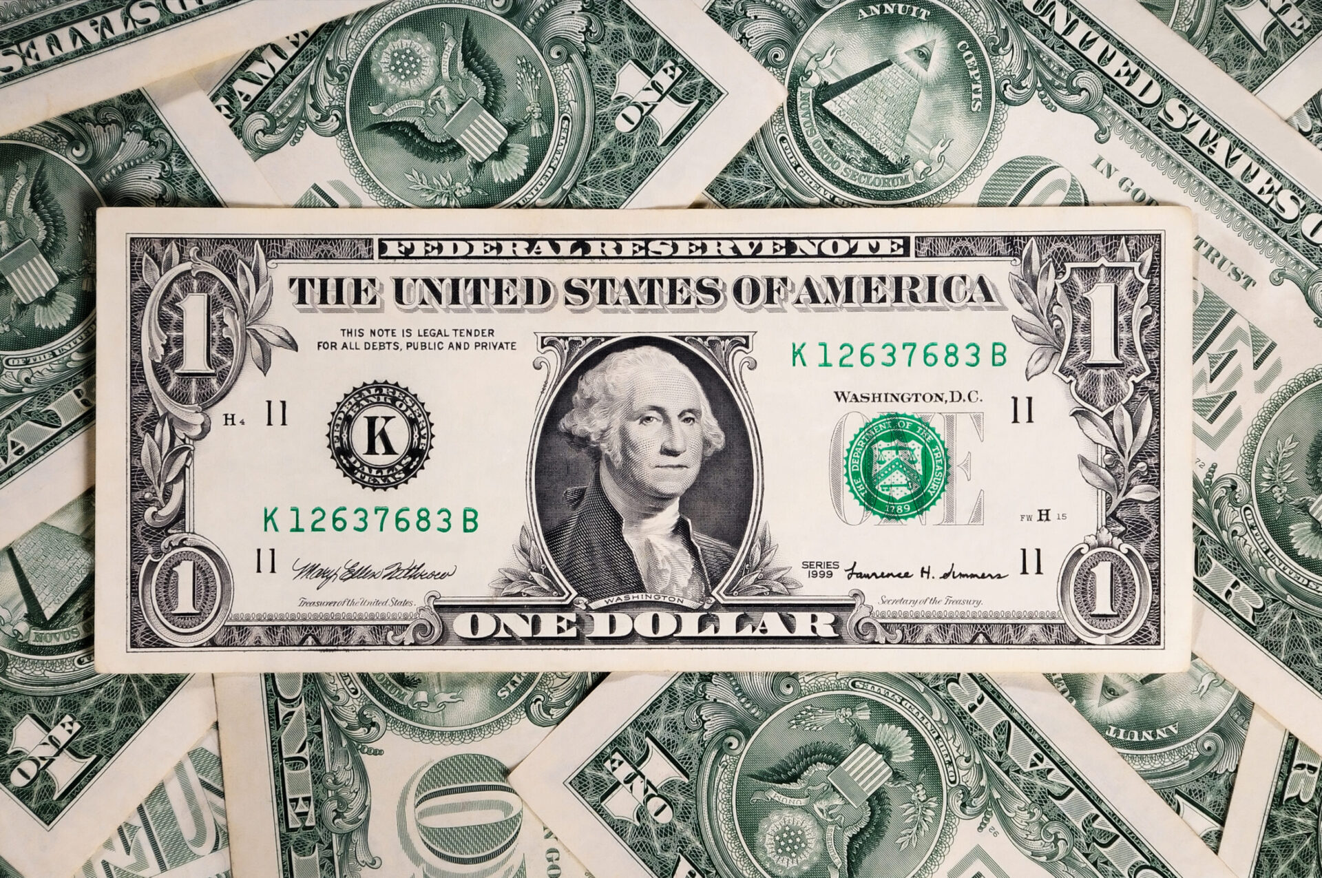 Americanii o duc bine încă din primele zile ale lui 2025. Dolarul a ...